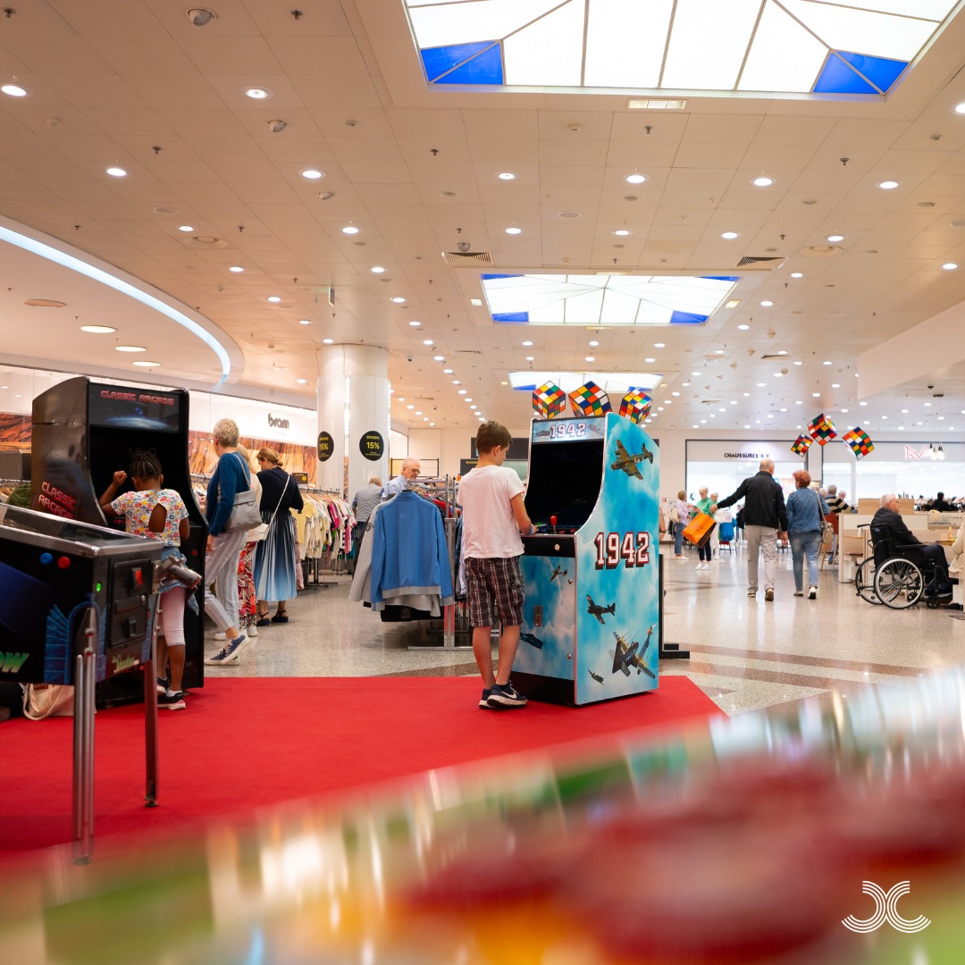 City Concorde, Shopping Center